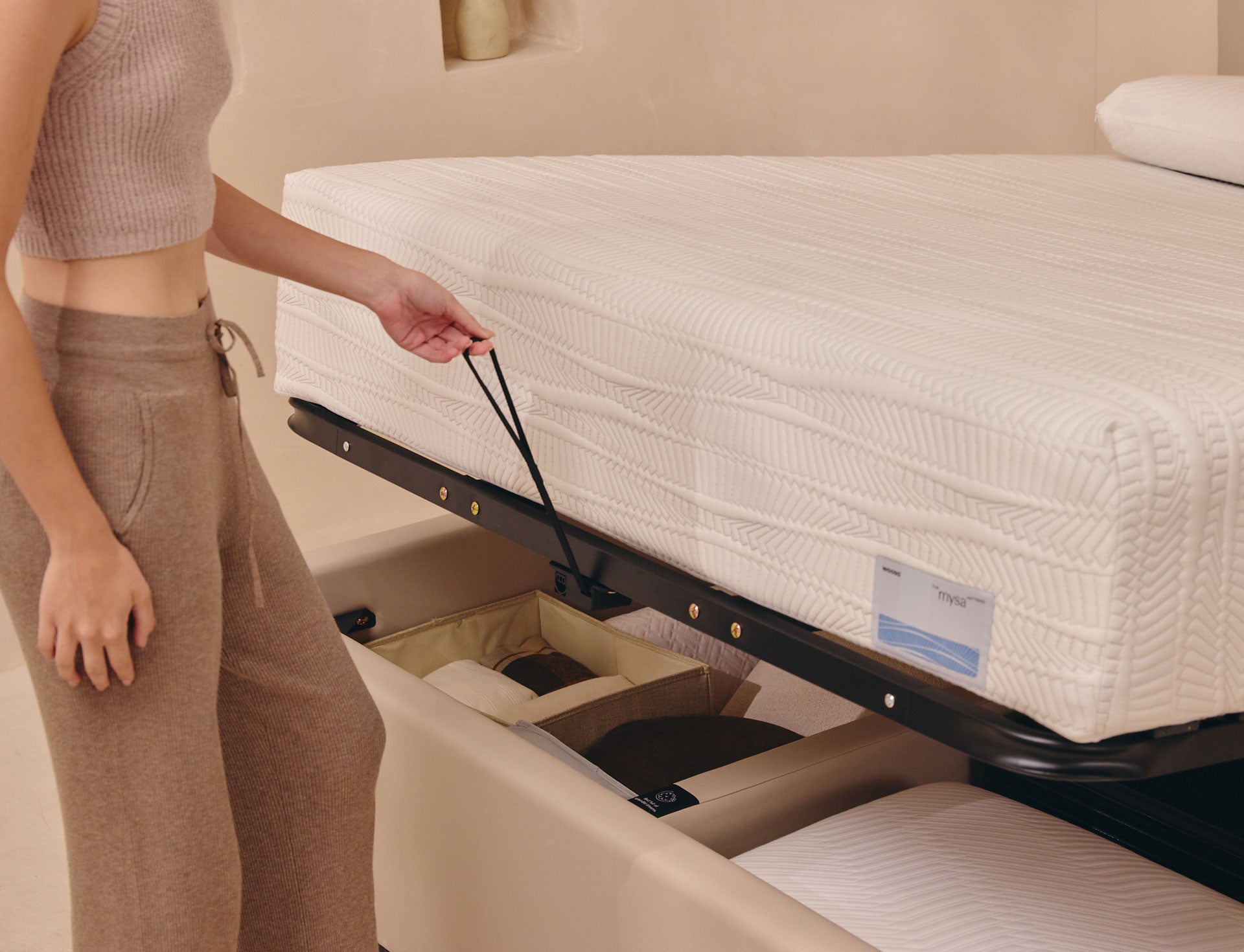 The Storage Base | Easiest Hydraulic Lift – Woosa Sleep